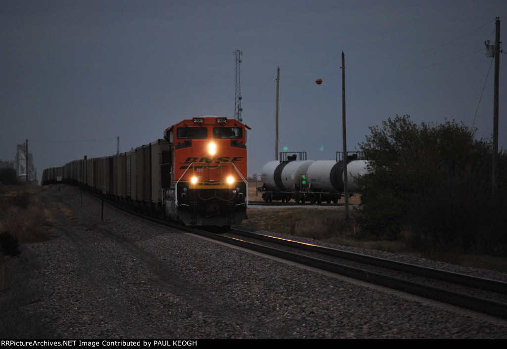 BNSF 9006 heads northbound as a Lead Unit on a MTY Coal train towards BNSF Ravenna, Ne.